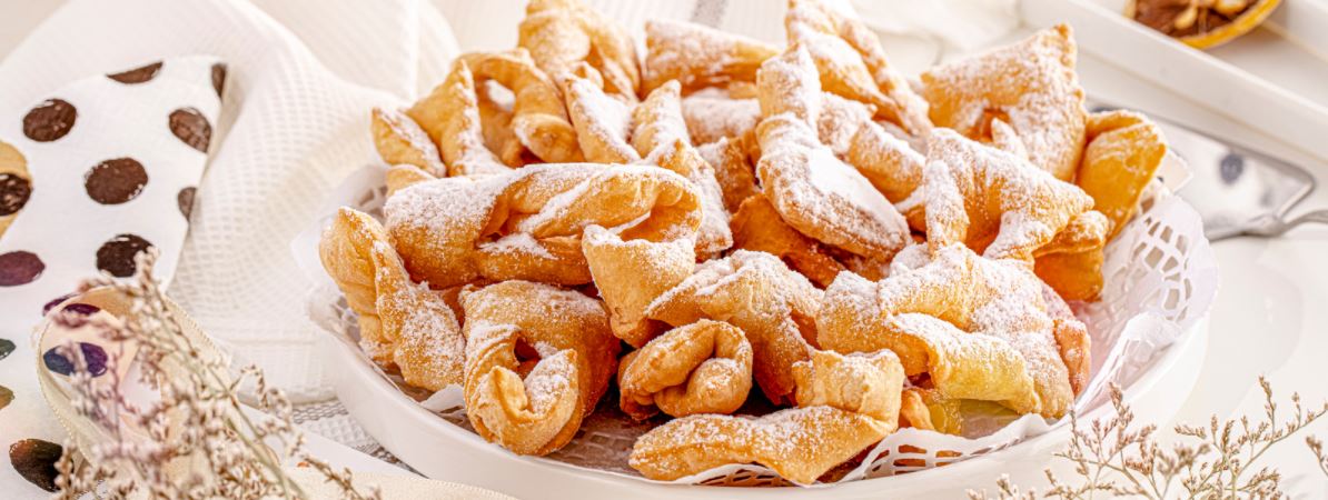 Faworek i francuska wstążeczka - karnawałowe szaleństwo - Poradniki ...